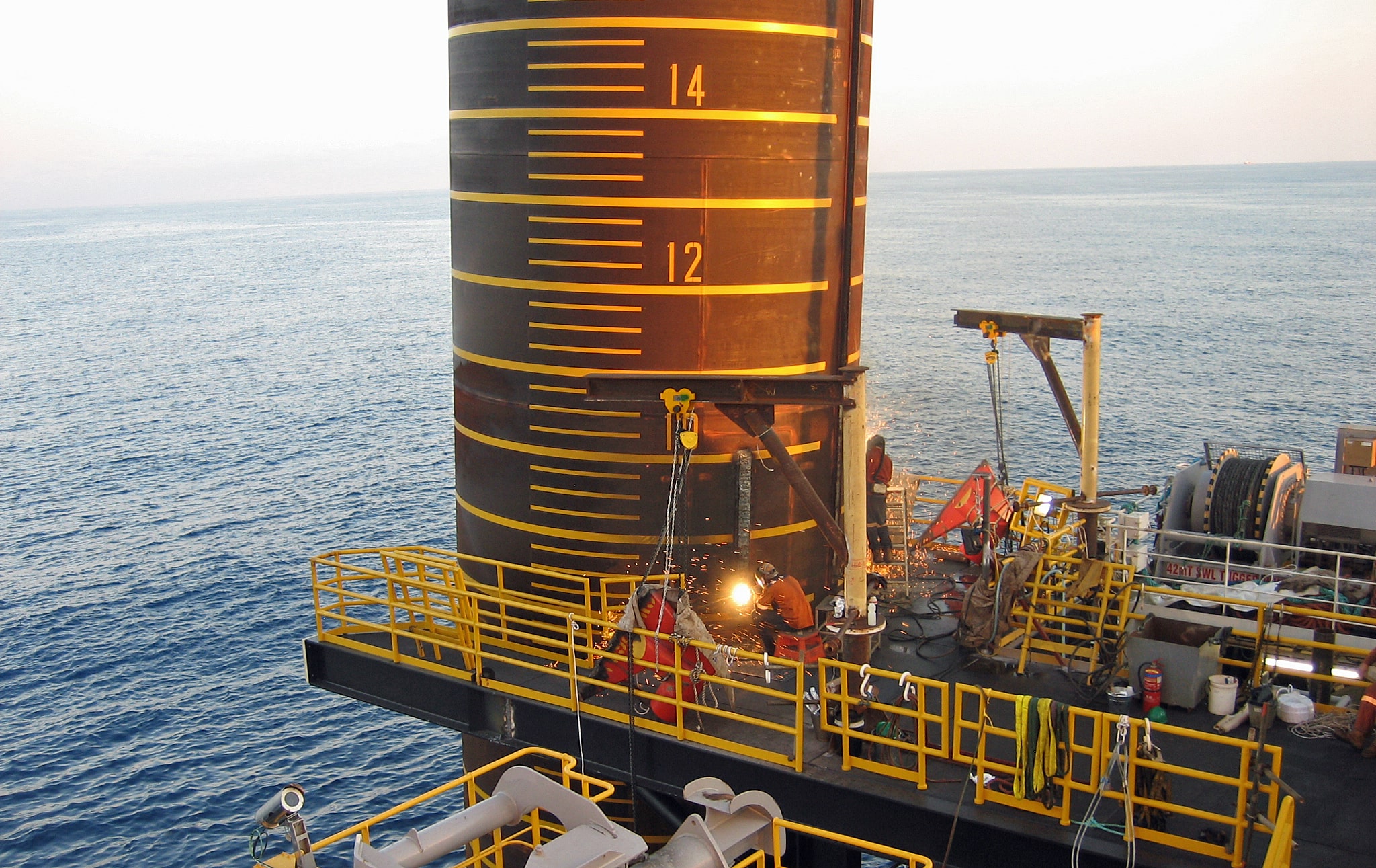 Ichthys LNG Project commences mooring installation | INPEX